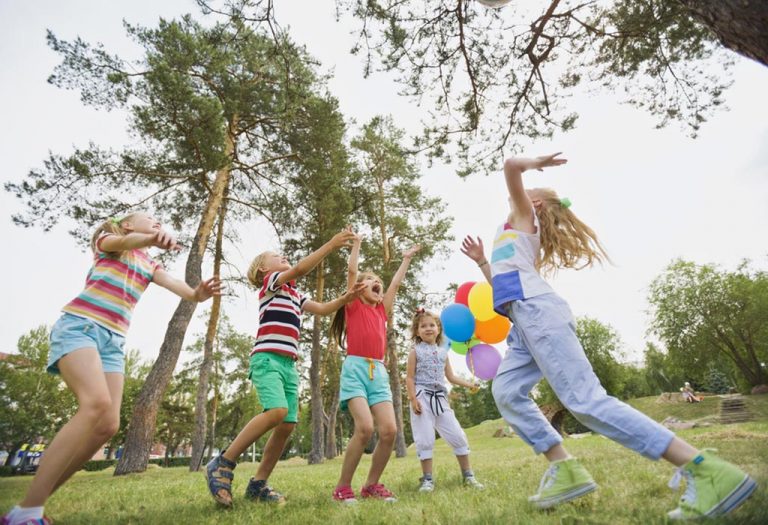 20+ Fun Balloon Games for Kids