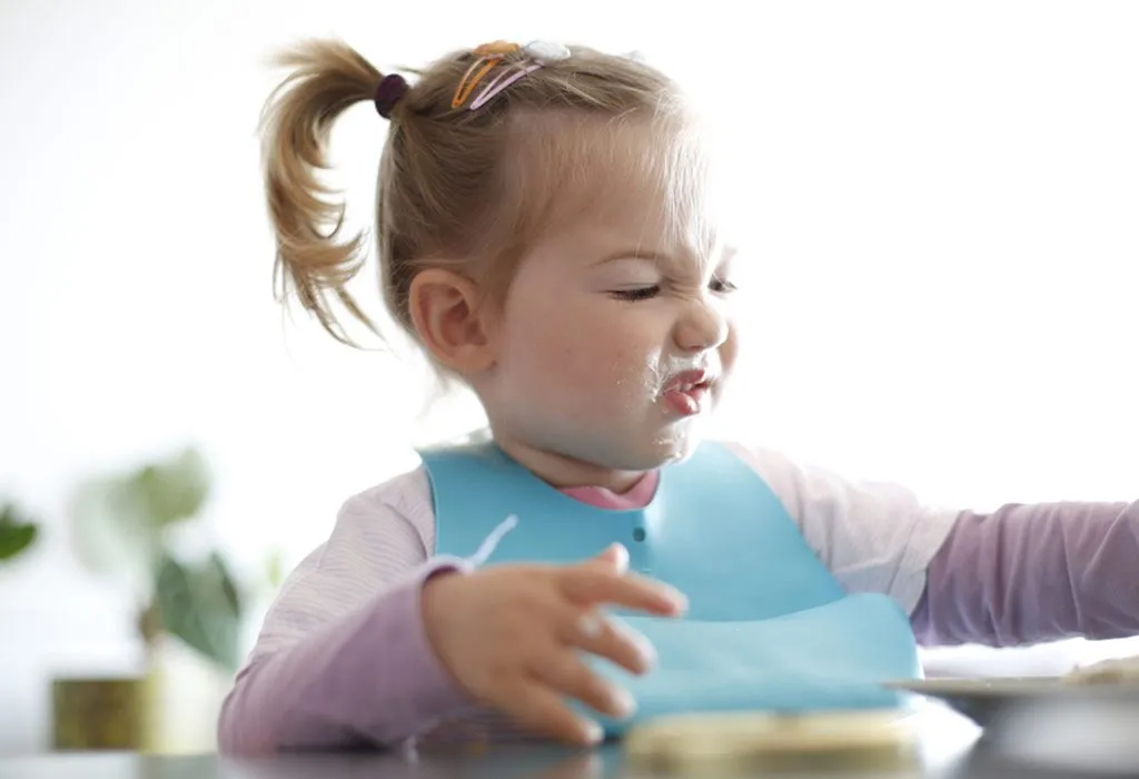 Fussy Toddler - Foods to Introduce & Tips to Manage Fussy Eating