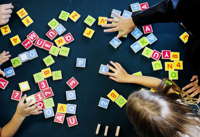 10 Educational & Interactive English Learning Games for Kids