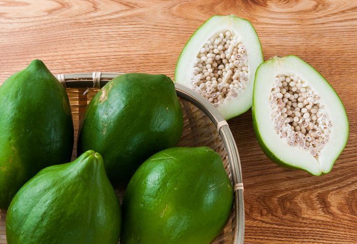 12 Healthy Foods To Eat To Induce Labour Naturally