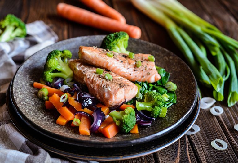 How & When to Introduce Fish to Baby - Benefits & Recipes