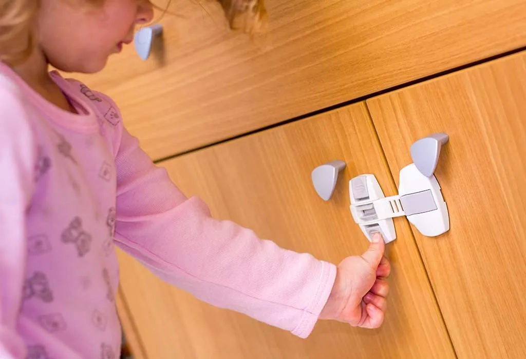 Kitchen Safety Rules for Kids & Adults