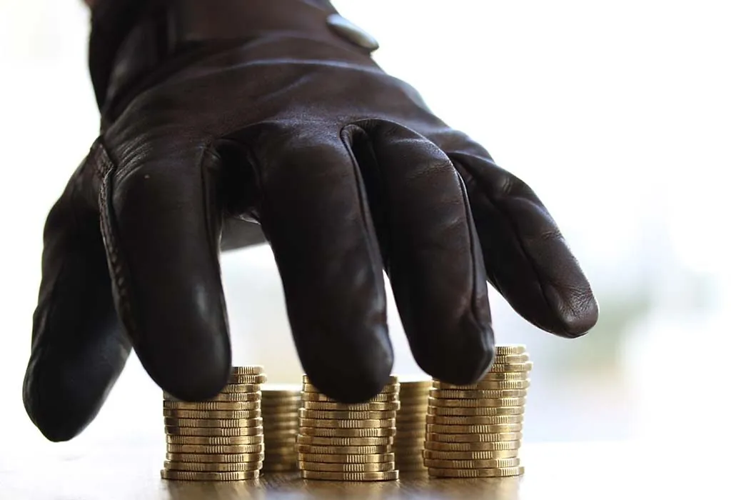 10 Online Frauds & Tips to Avoid Getting Scammed