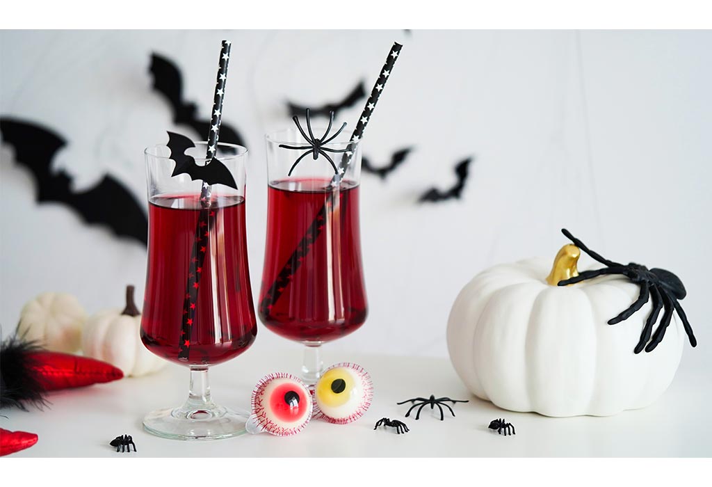 Halloween 2024 - 15 Kid Friendly Halloween Drinks (With Recipes) for Kids
