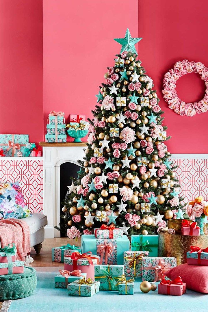 30 Unique Christmas Tree Decoration Themes 2026