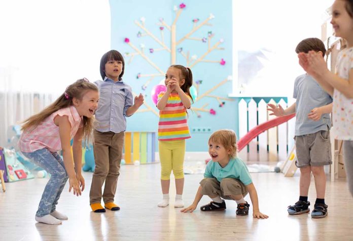 List of 10 Group Improv Games For Children