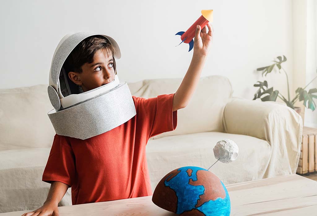 Interactive Space Crafts and Activities for Kids and Preschoolers