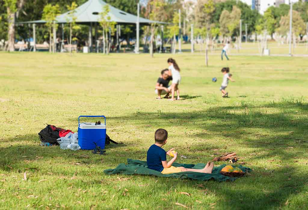 Onlooker Play: What It Is and Why It Matters in Child Development