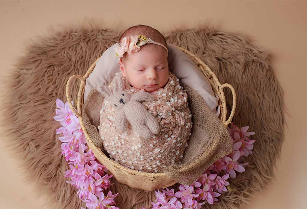 150+ Middle Names for Lily (With Meanings)