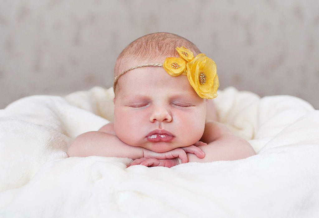 150+ Middle Names for Lily (With Meanings)