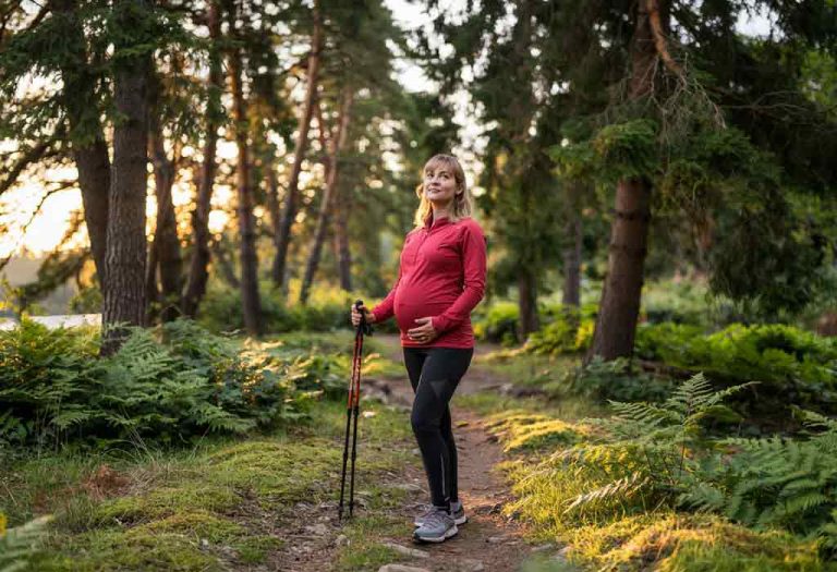 Hiking During Pregnancy - Benefits and Precautions Hiking During Pregnancy - Benefits and Precautions